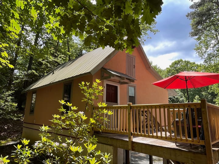 Treehouse In The Woods - Chapel Hill, NC