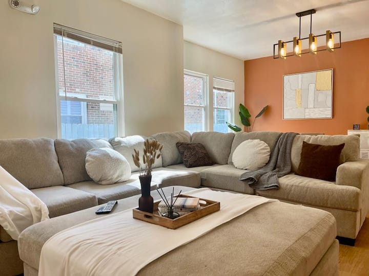 Room In Norfolk By Navy Base & Oceanview. - Norfolk, VA