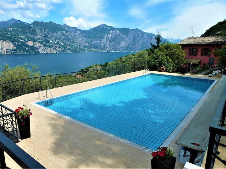 Ferienwohnung Cesare Mit Pool Und Seeblick - Malcesine