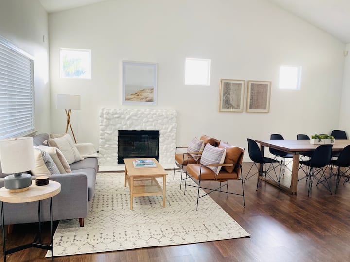 Beautiful Updated 4 Bedroom Home In Carlsbad! - カールスバッド, CA