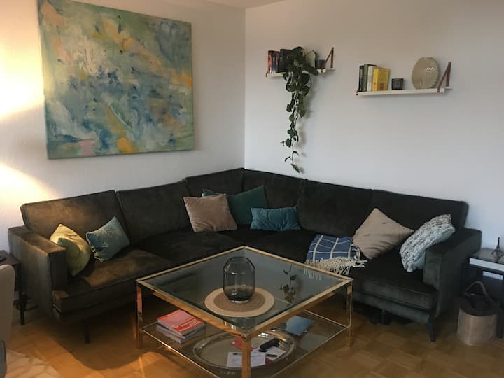 Helle Zentrale Wohnung Mit Großem Balkon - München