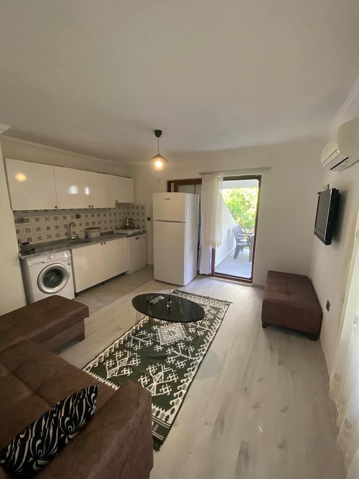 ŞEhi̇r Merkezi̇nde Deni̇ze 200m Mesafede - Datça