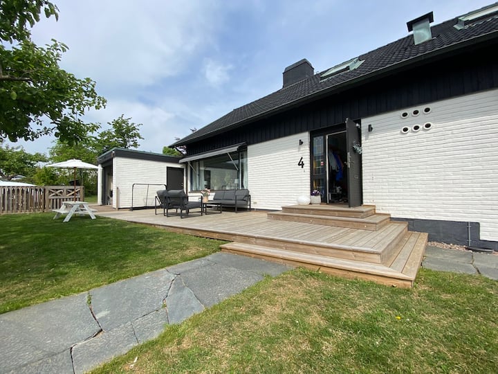 Stor Villa Med Närhet Till Hav Och Strand. - Halmstad