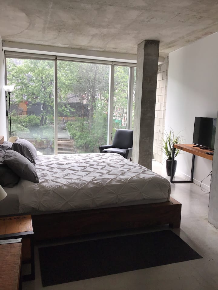 D - 09 Loft - Montreal