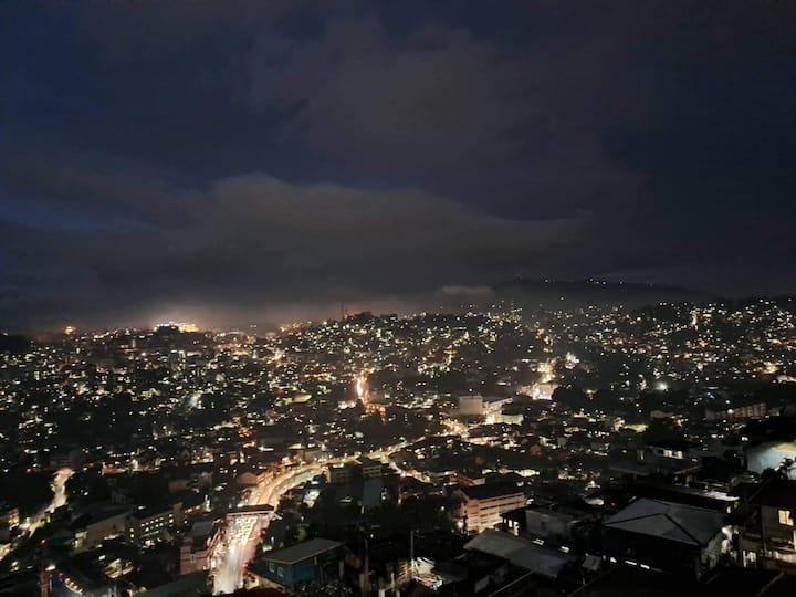 Elatap Overlooking Baguio Transient - La Trinidad