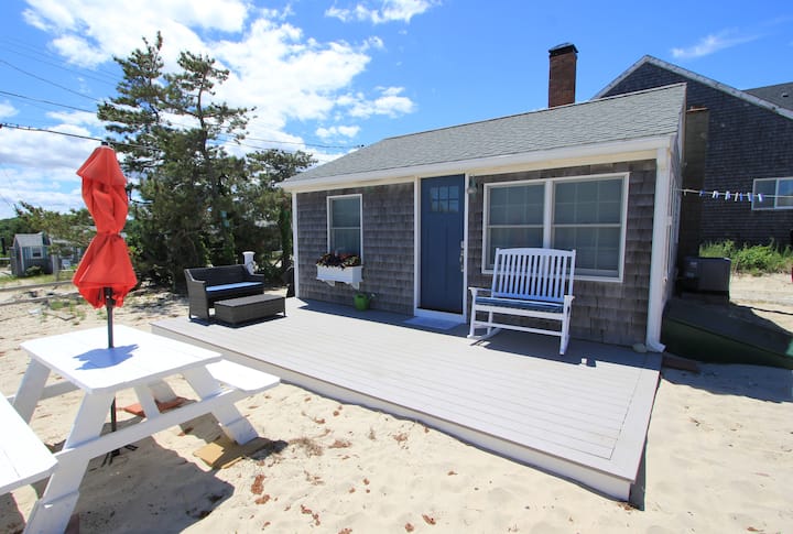Beachland G - Updated Cottage, Steps To Beach! - Sandwich, MA