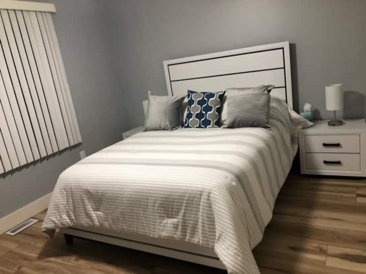 Private Room In Brand New Home At Rondout Creek - Kingston, NY