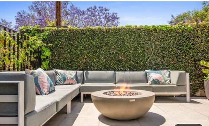 Luxury High Rise, 24hr Secur, Steps From Bev Hills - Beverly Hills, CA