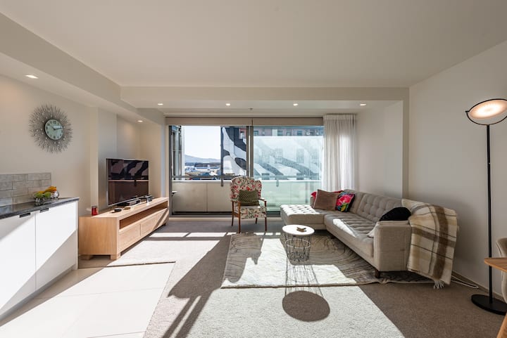 Boutique Century City 1 Bedroom Apartment - Wellington