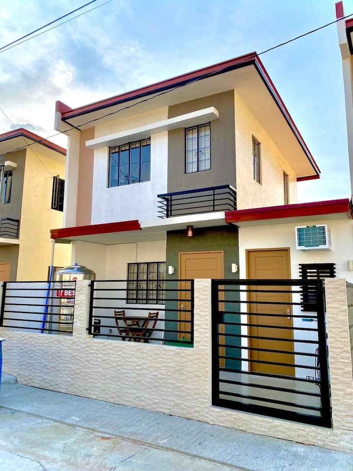 Lovely 3 Bedroom. Entire House With Housekeeper - San Rafael