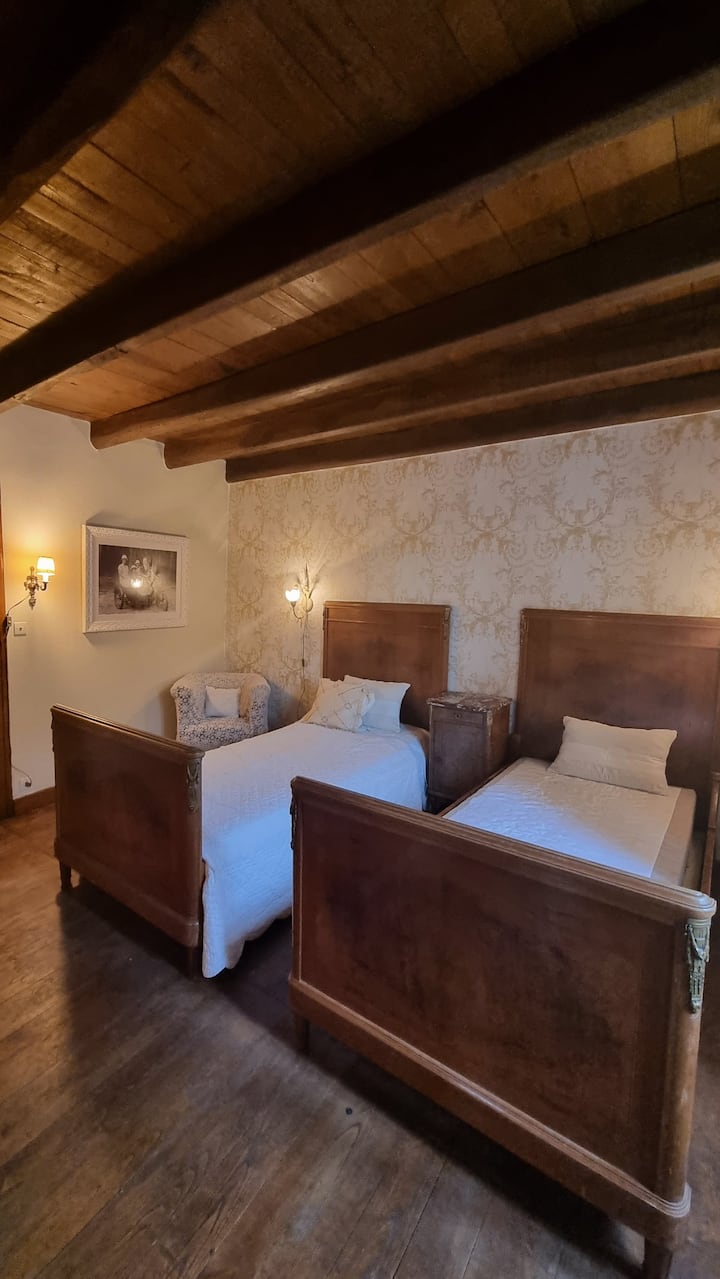 Authentic Airbnb 'En Style Broc' - Castelnaud-la-Chapelle