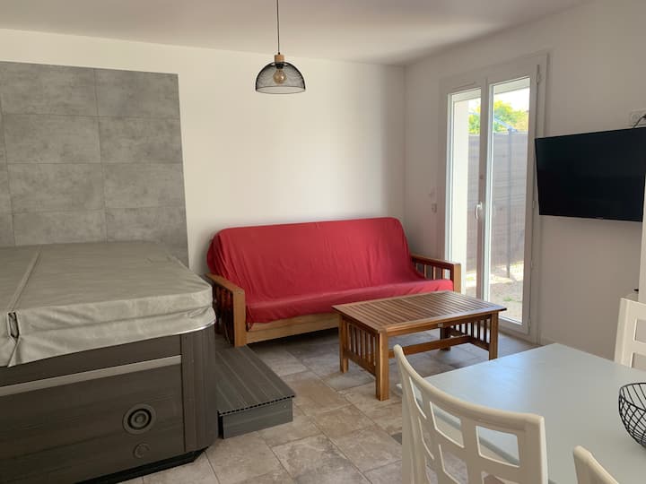 Maison Chaleureuse Avec Spa Intérieur Privé - Préfailles