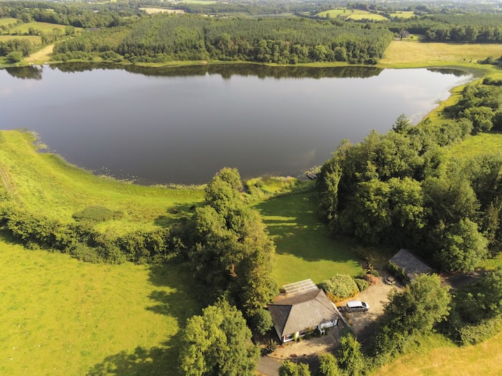 Cottage Au Bord Du Lac Vacances Famille Pêche Golf - Irland