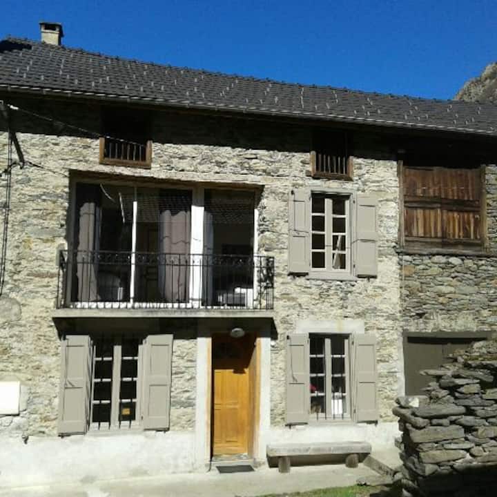 Le Gîte D'artiès - Étang d'Izourt