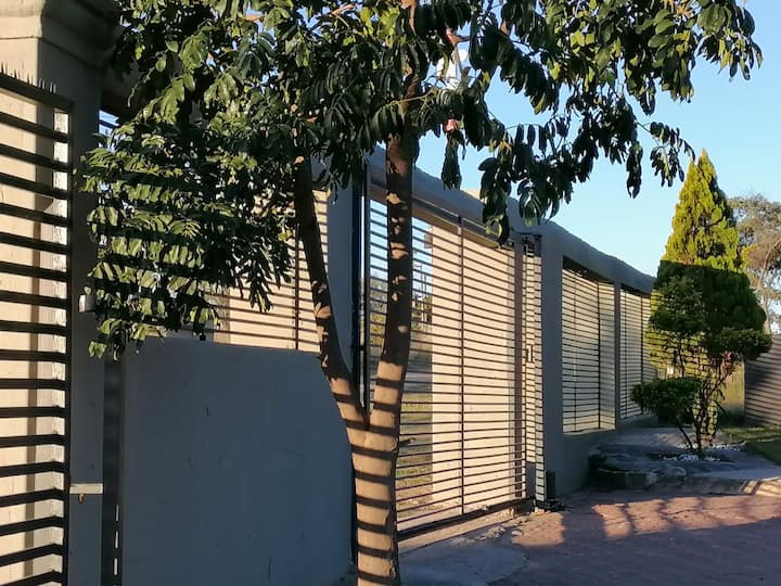 Khethiwe Homestay Chalet - Vaalwater