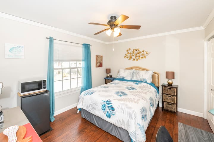 Private Room And Bathroom Close To Beaches - Sunset Beach, NC