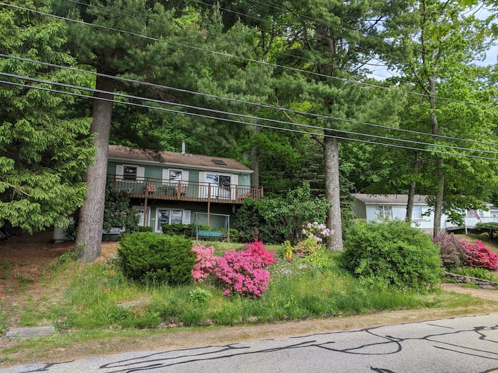 Cheerful 3-bedroom Home With Indoor Fireplace - Breakneck Pond