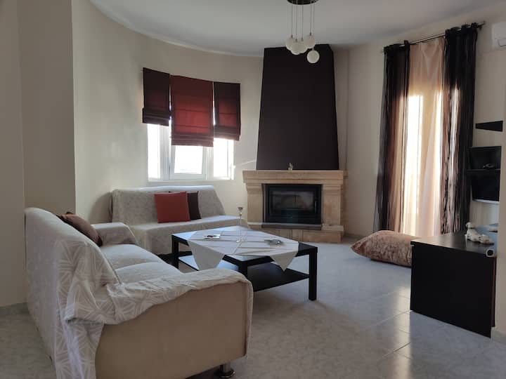 Cozy 1 Bedroom Apartment With Indoor Fireplace. - Kréta