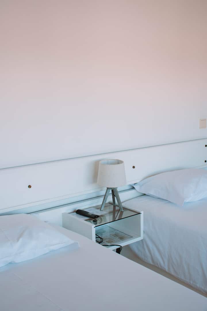 Quarto Twin Económico - Arca Nova Guest House - Vila Nova de Cerveira