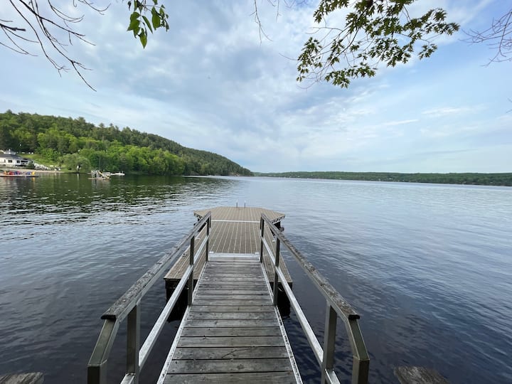 Beautiful Mary Lake - Muskoka Lakefront Cottage - Huntsville