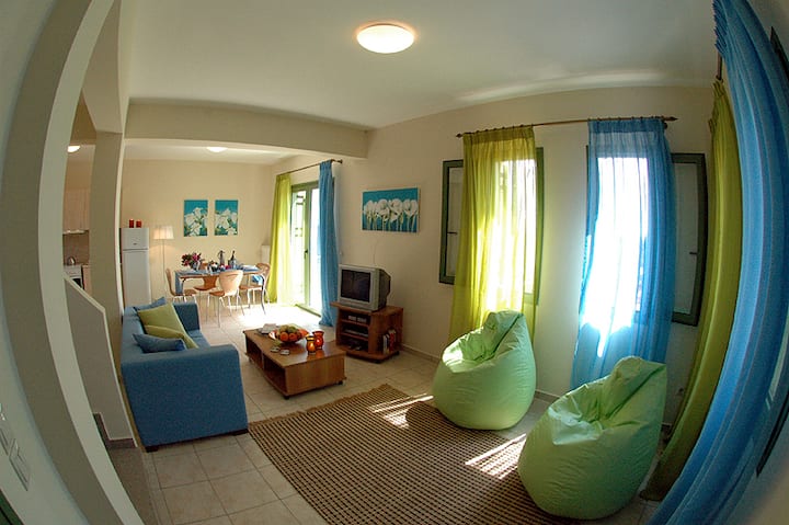 Villa Brio | Seafront 3br Family Villa With Pool - Kefalonia
