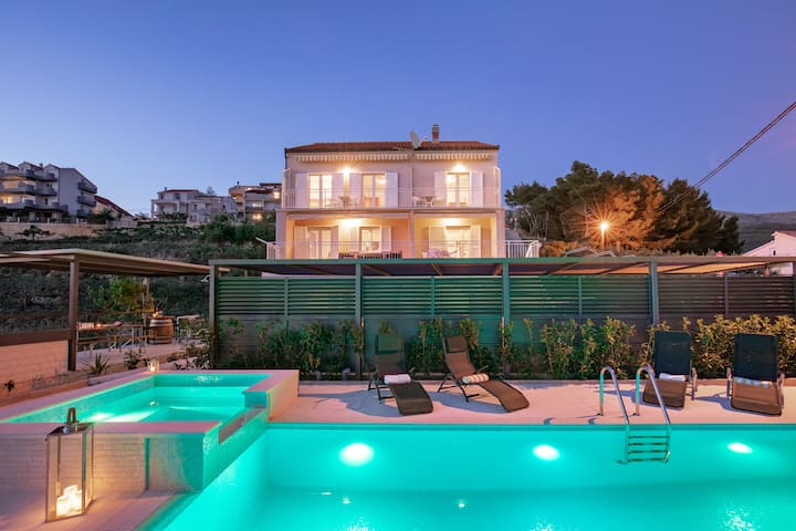 Apartman Family S Bazenom - Croatia