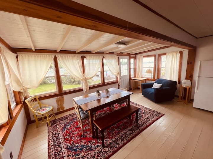 Sunstone Cottage Waterfront With Private Dock - Clayton, NY