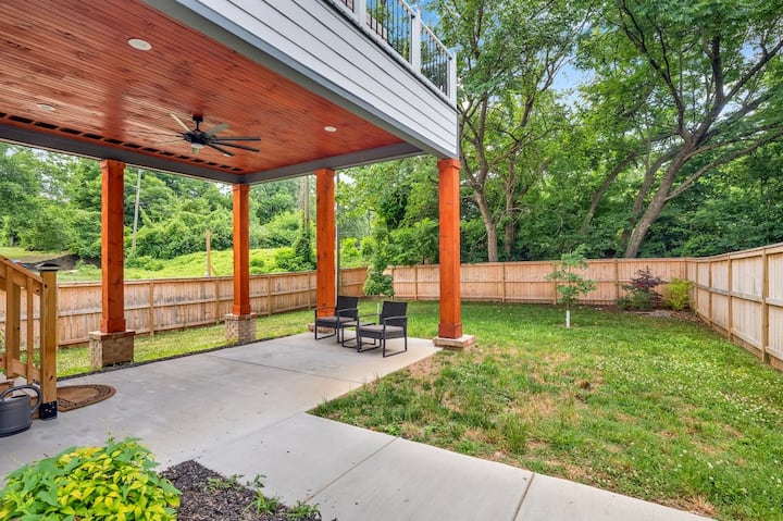 Modern 5 Bdrm Uptown Home Perfect For Large Groups - Charlotte