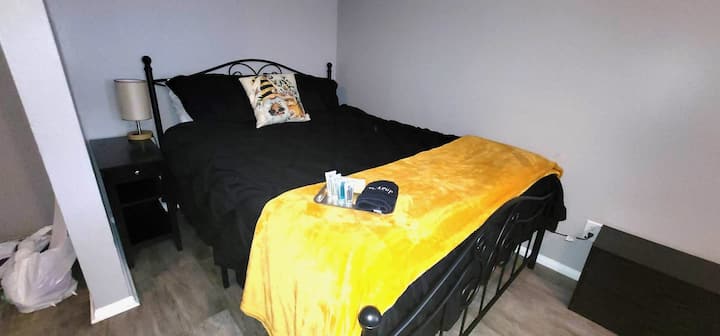 Sleeps 2/aurora/ext Stay Discounts/wi-fi & Parkng - Hollywood Casino Aurora