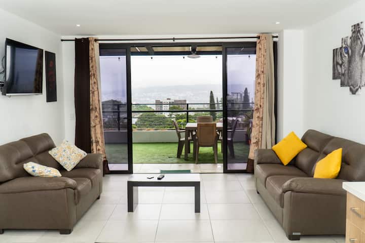 Peaceful Spot! Apartment In San Salvador W/ A View - San Salvador (El Salvador)