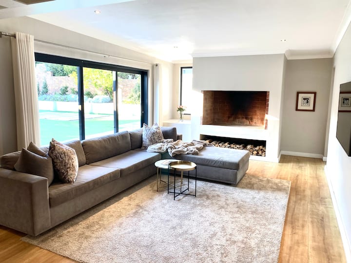 Family Friendly, Newly Renovated Home - Stellenbosch