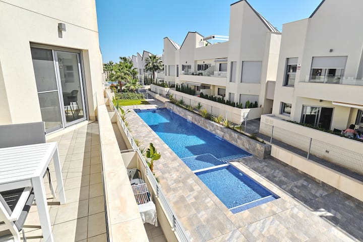 Villa Amalia 2.34 Lxry 2 Bedr/2 Bathr Roof Terrace - Torrevieja