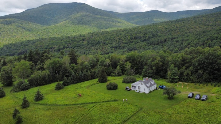 Tranquil Retreat: Private Escape & Timeless Charm - Manchester, VT