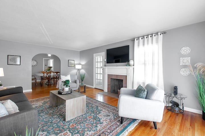 Cheerful 4 Bedroom House With Free Parking - 威奇托