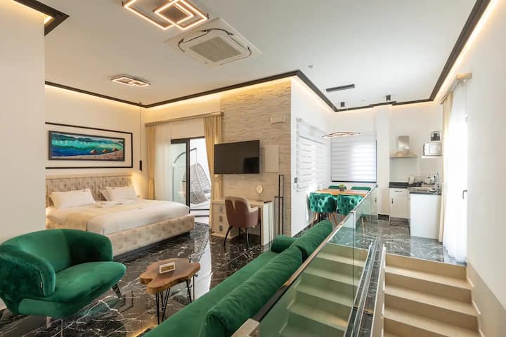 Lazar Lux-junior Suite Side Sea View Jetted Tub - Agios Nikolaos