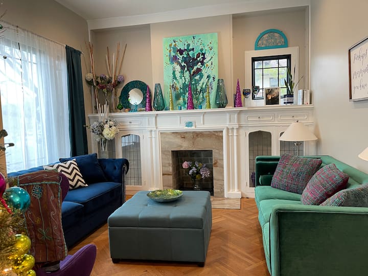 Women-only Studio & Kitchenette Near Downtown Indy - Indianapolis, IN