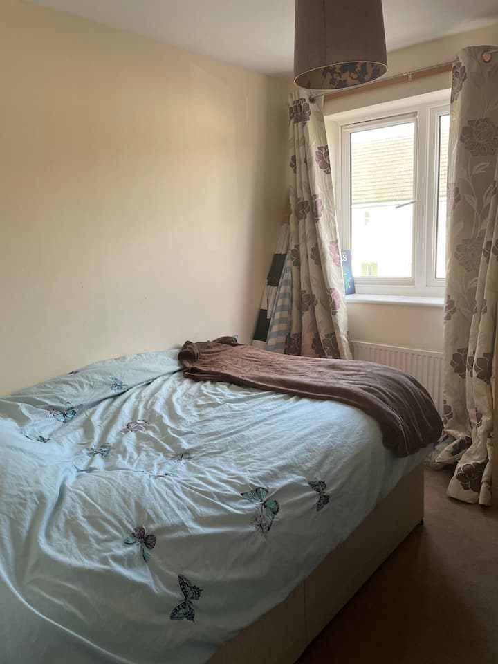 1 Bedroom Room In Family House Including Breakfast - Exeter