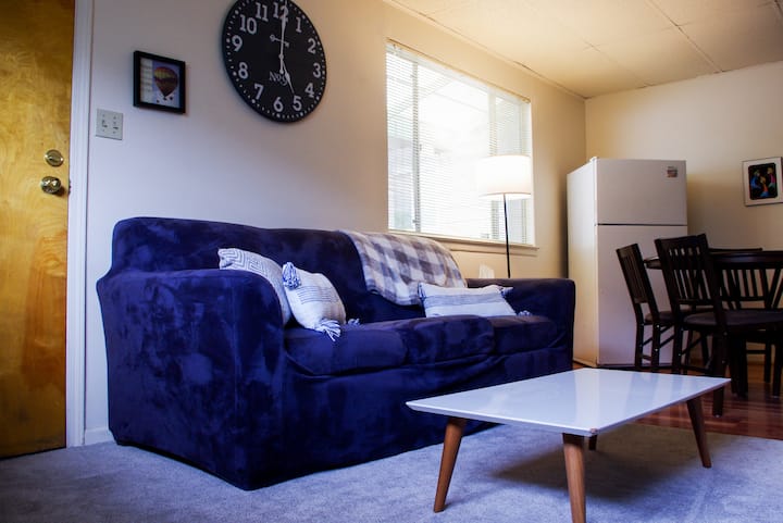 Private And Clean One Bedroom With King Bed - Albuquerque, NM