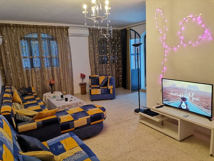 Superbe Appartement S+3 Spacieux Chez Ahmed - Túnez