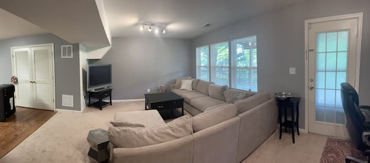 Clean Cozy Relaxing Suite Private Bathroom & Entry - Leesburg, VA