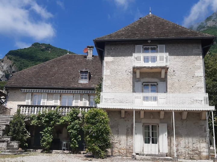 An Authentic House In The French Countryside. - Culoz