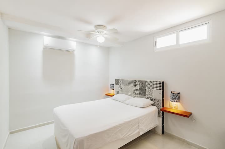 Habitación Con Baño A/a Internet Tv - Cancún