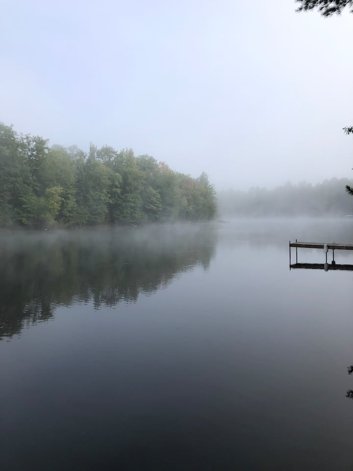 Knotty Pine Cottage & Bunkhouse On The Chain - Eagle River, WI