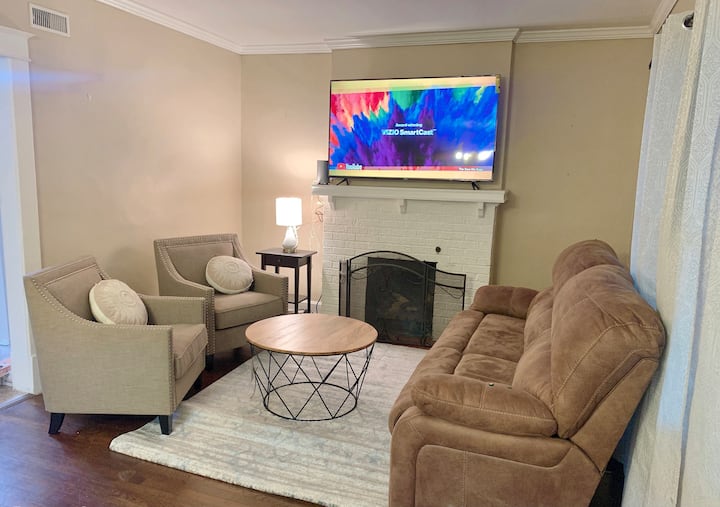 Unique Family Home - Berkeley, MO