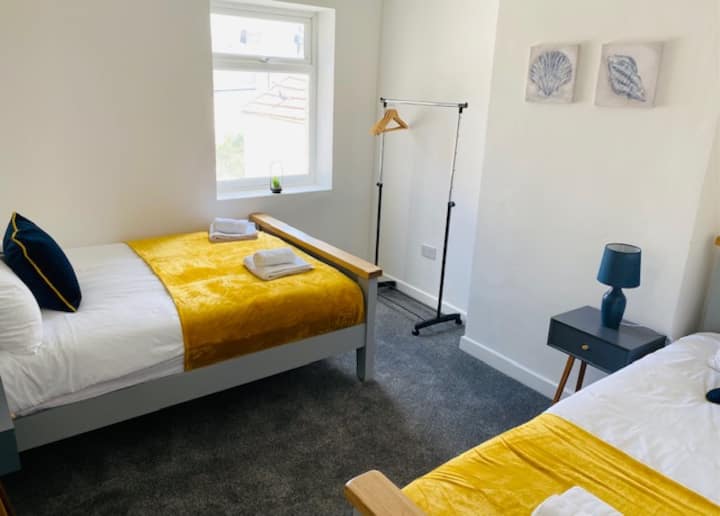 Barry Townhouse - Barry