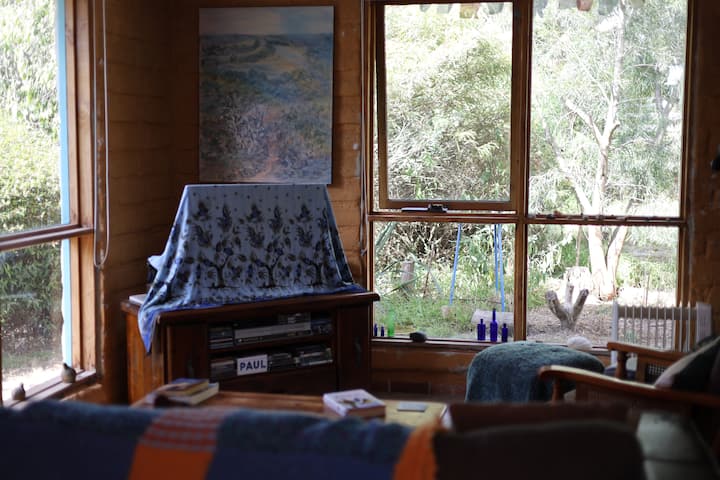 The Bear Den A Comfortable Walkerville Cottage - Fish Creek