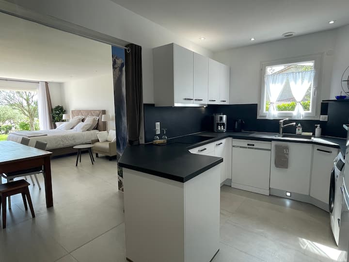 Grand Studio Luxueux En Villa Avec Piscine - Tourrettes-sur-Loup