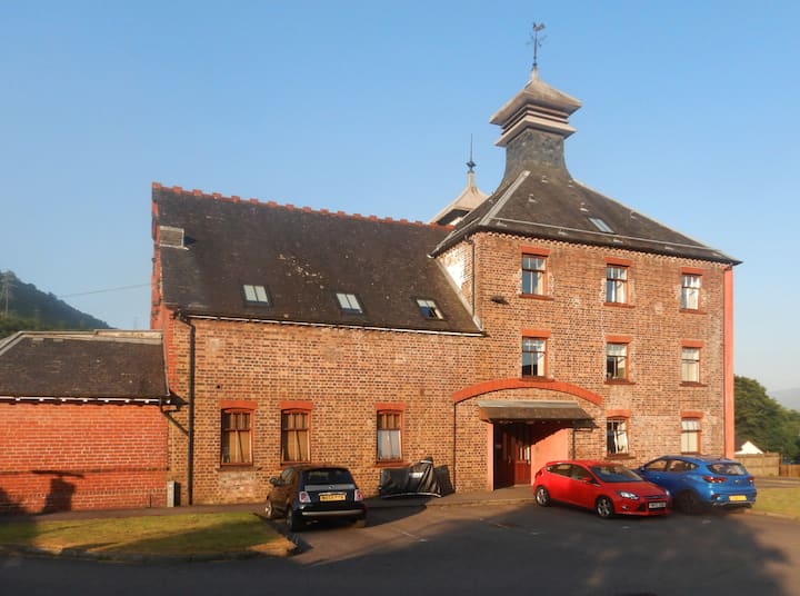Old Whisky Distillery Apartment In Fort William - Fort William