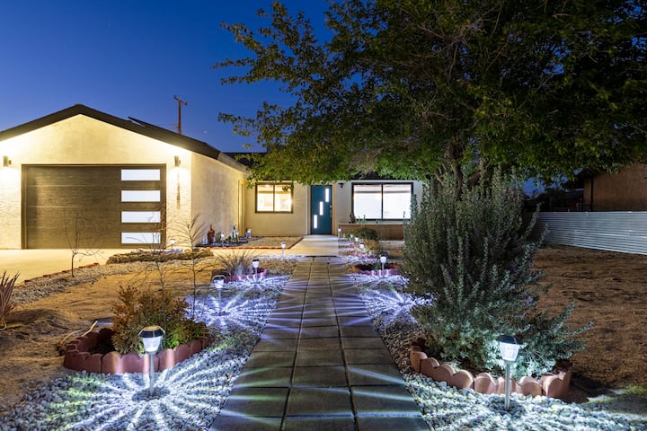 Mario Game Room! Hot Tub +8 Min 2 Jtnp+ 3 Min 2 Dt - Joshua Tree National Park