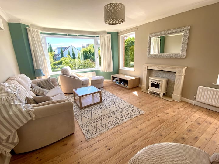 Spaceous 3 Bedroom Detatched Bungalow, Quiet Area. - Sidmouth